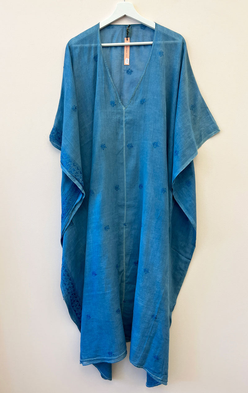 Sample-Indigo caftan-vneck – Two